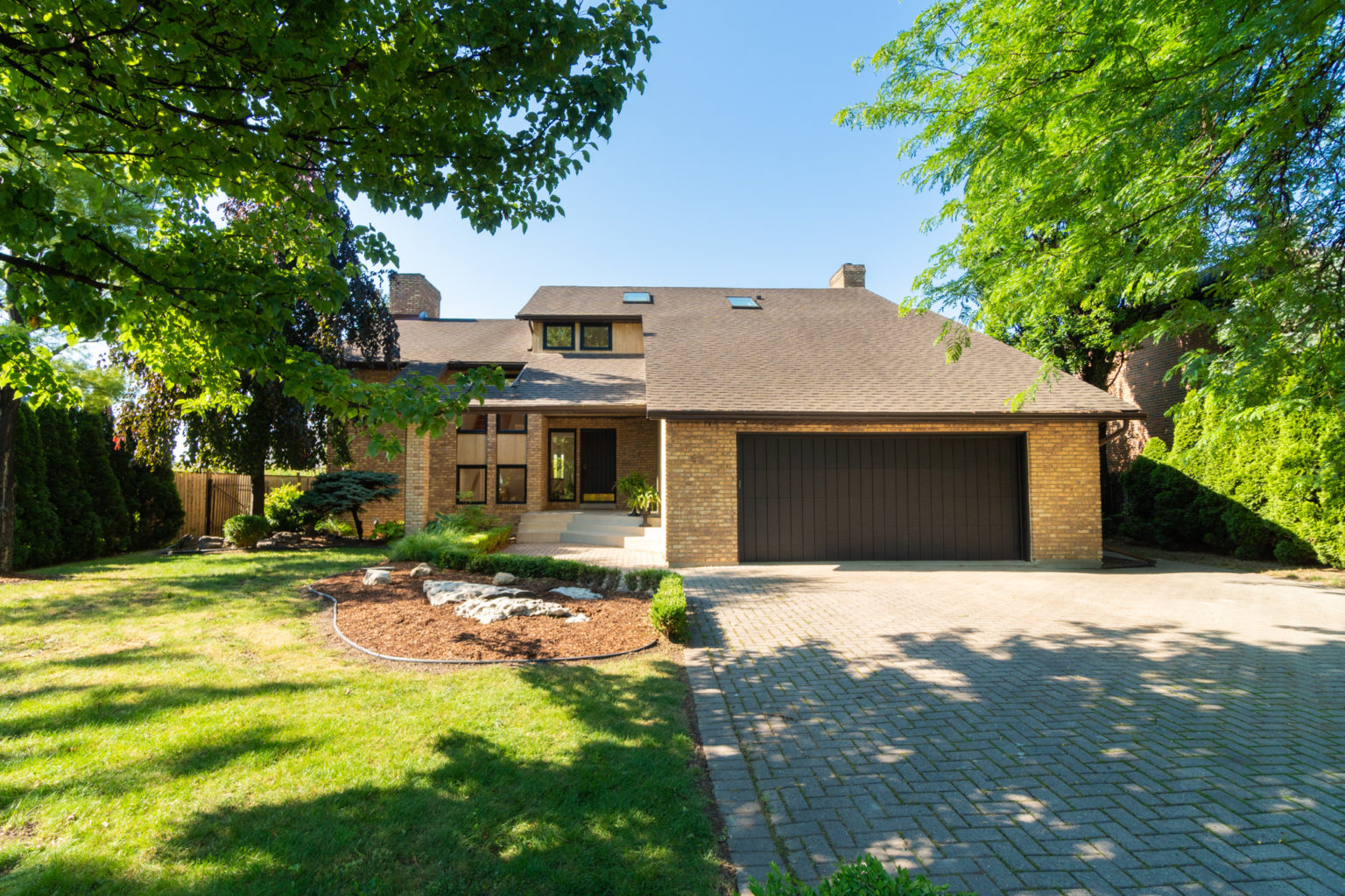 297 Old Tecumseh Road, Lakeshore - The Dan Gemus Real Estate Team